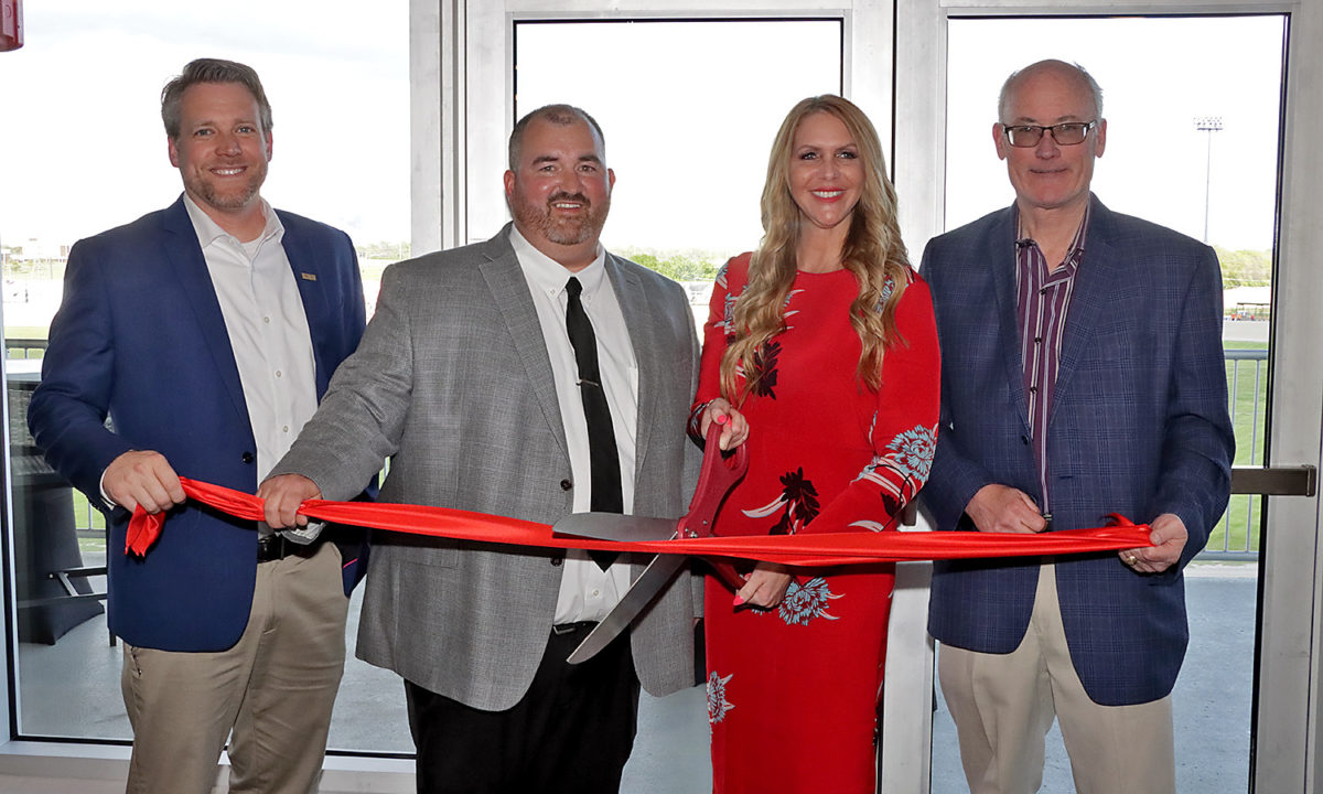 Eldorado Scioto Downs opens new grandstand to launch 64th season ...